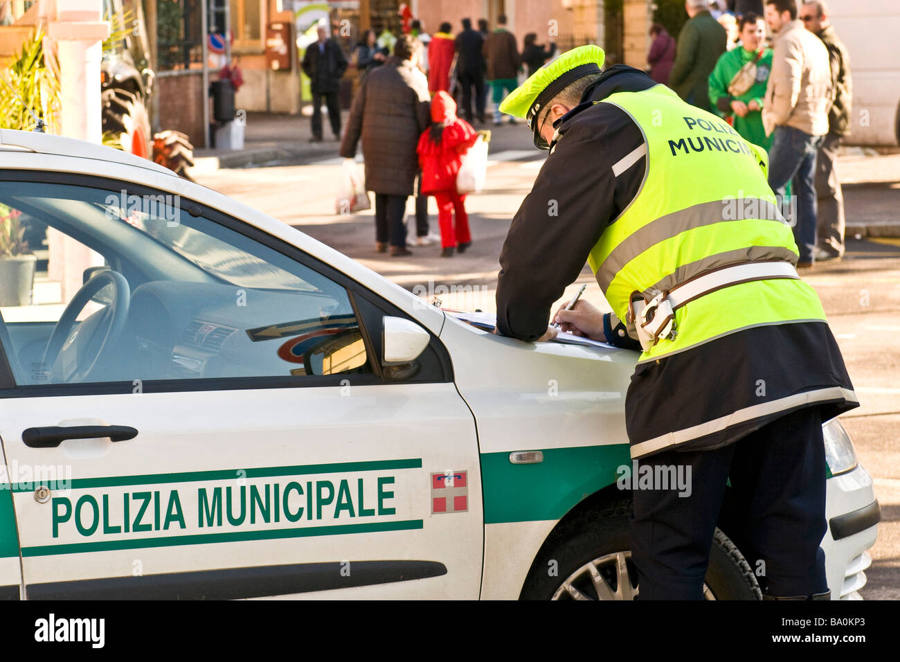 Schnelleinsatzteam der polizei -Fotos und -Bildmaterial in hoher ...