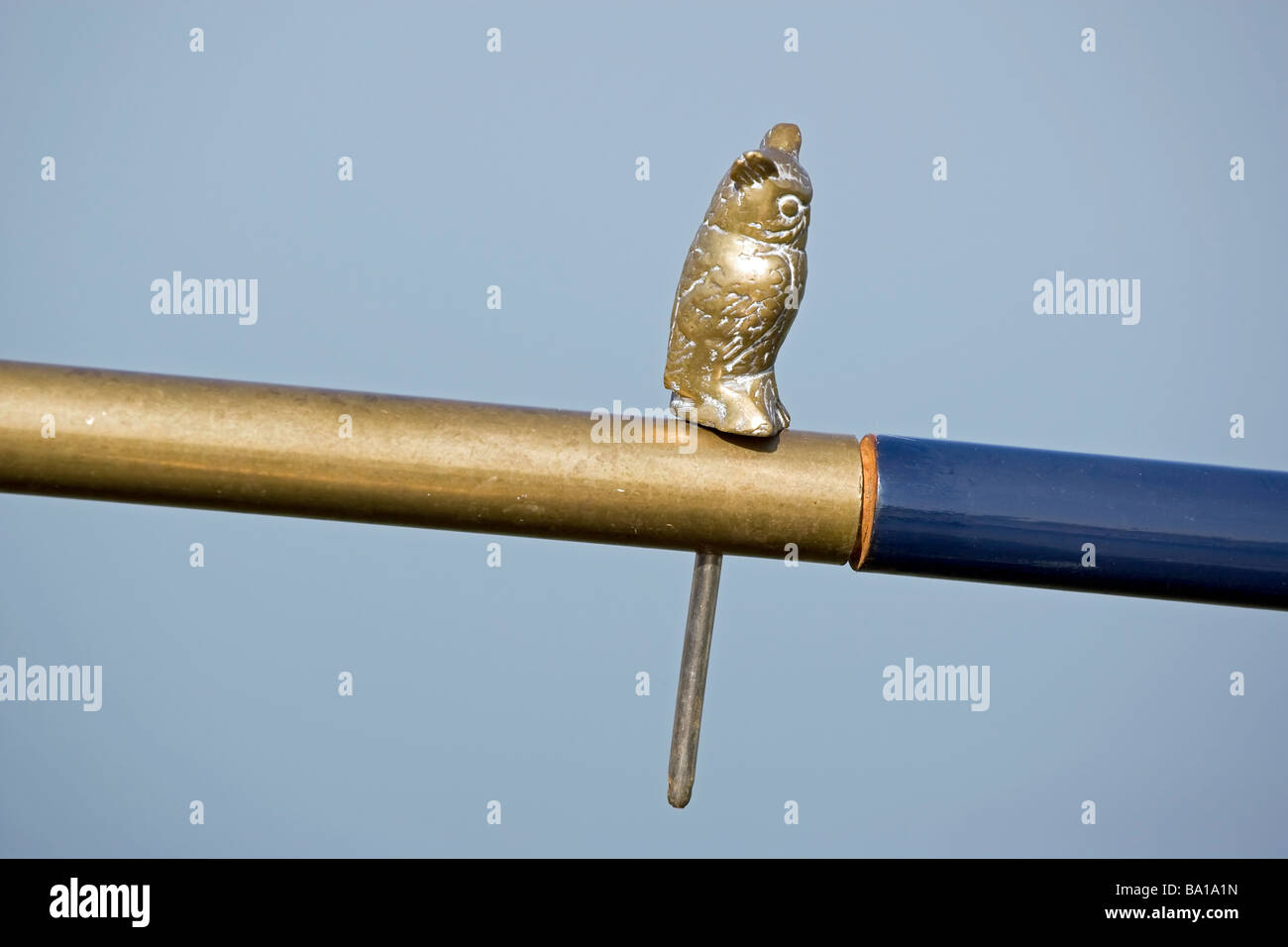 Maskottchen der eule -Fotos und -Bildmaterial in hoher Auflösung – Alamy