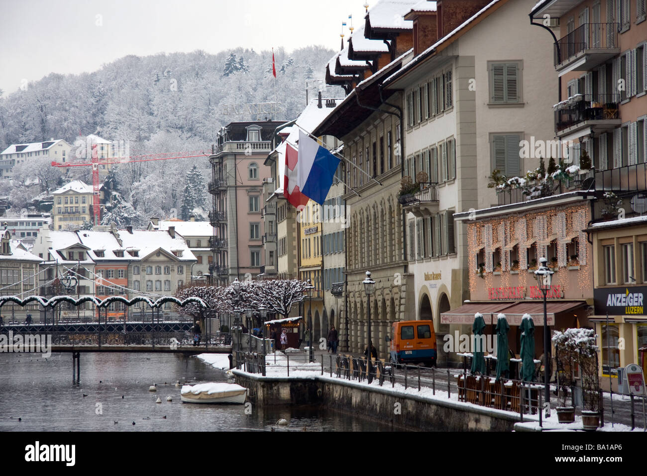 Lucerne switzerland snow -Fotos und -Bildmaterial in hoher Auflösung ...