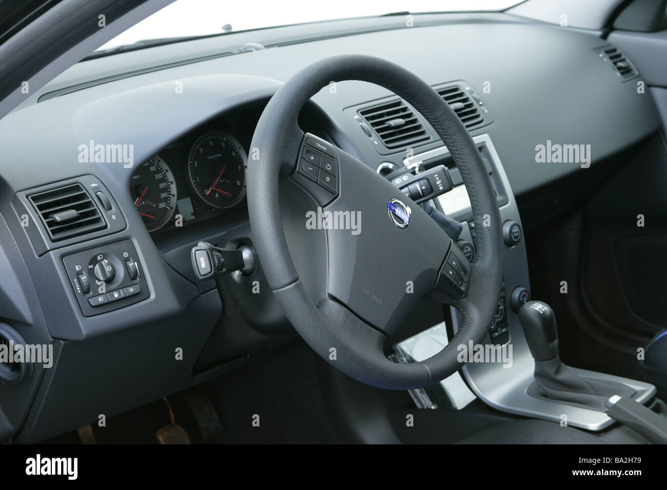 Auto Volvo V50 Innenraum Lenkrad Armaturen detail keine Eigenschaft ...