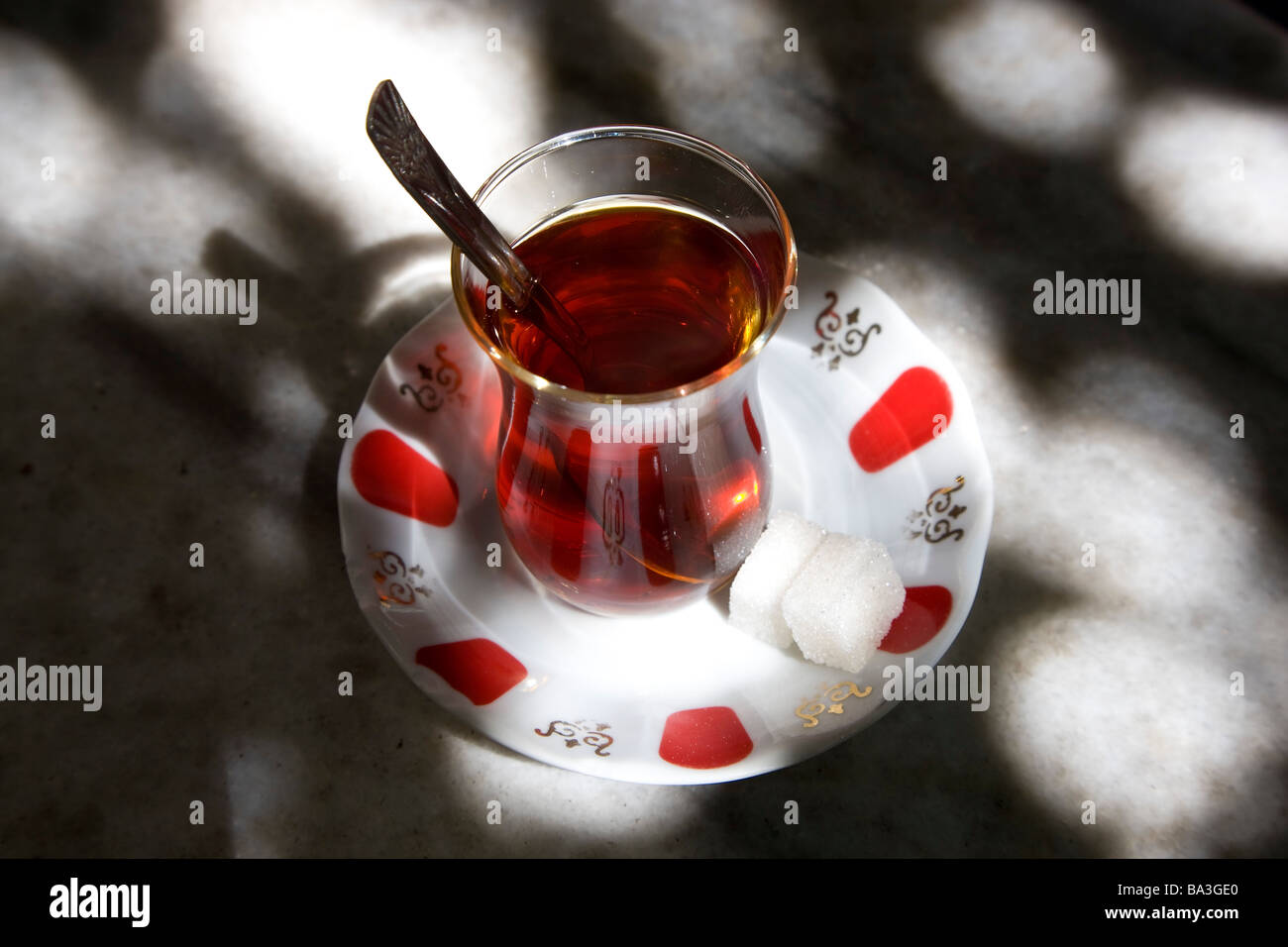 Türkischer Tee Istanbul Türkei Stockfotografie - Alamy
