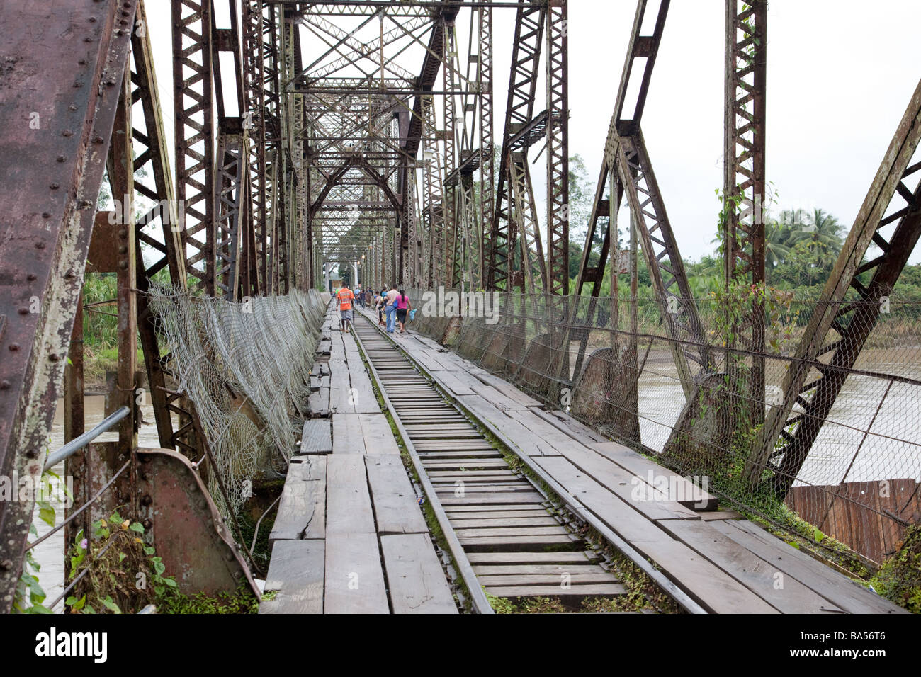 Costa rica panama border bridge -Fotos und -Bildmaterial in hoher ...