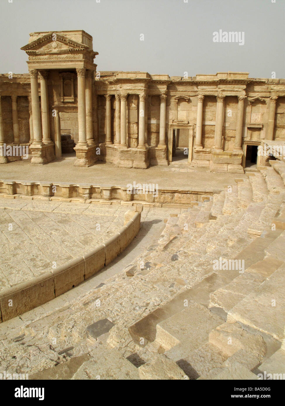 Römisches Theater in Palmyra Syrien Teatro Romano de Palmira SIRIA Stockfotografie - Alamy