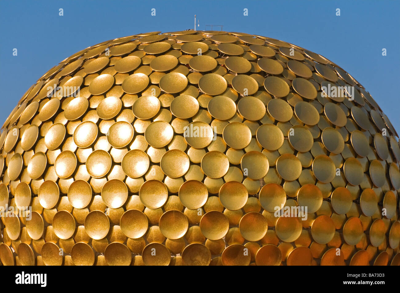 Auroville india -Fotos und -Bildmaterial in hoher Auflösung – Alamy