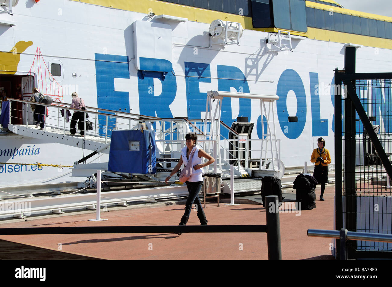 Fred Olsen Express Personen- und Fahrzeug inter-Island Ferry bei Los ...
