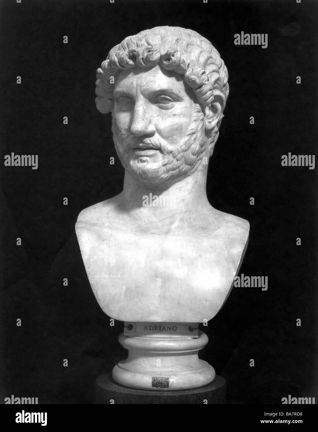 Publius aelius hadrianus -Fotos und -Bildmaterial in hoher Auflösung ...