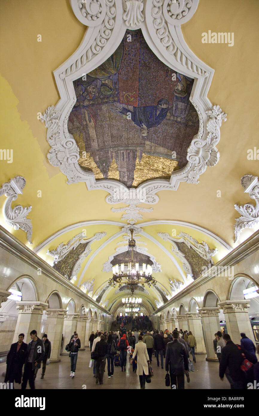 Moscow metro mural -Fotos und -Bildmaterial in hoher Auflösung – Alamy