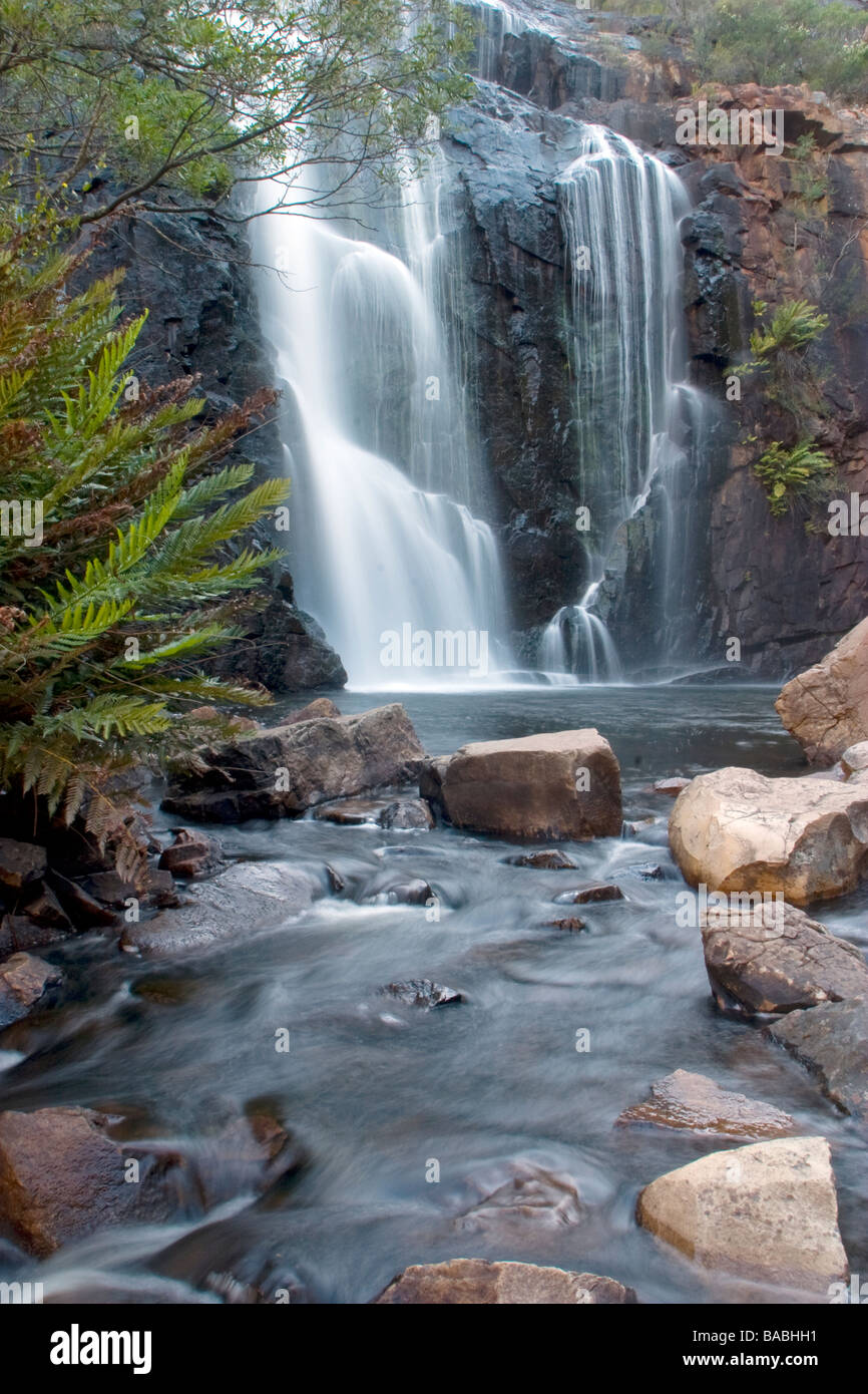 Malerische Aussicht auf McKenzie Wasserfall in der Grampian reicht ...