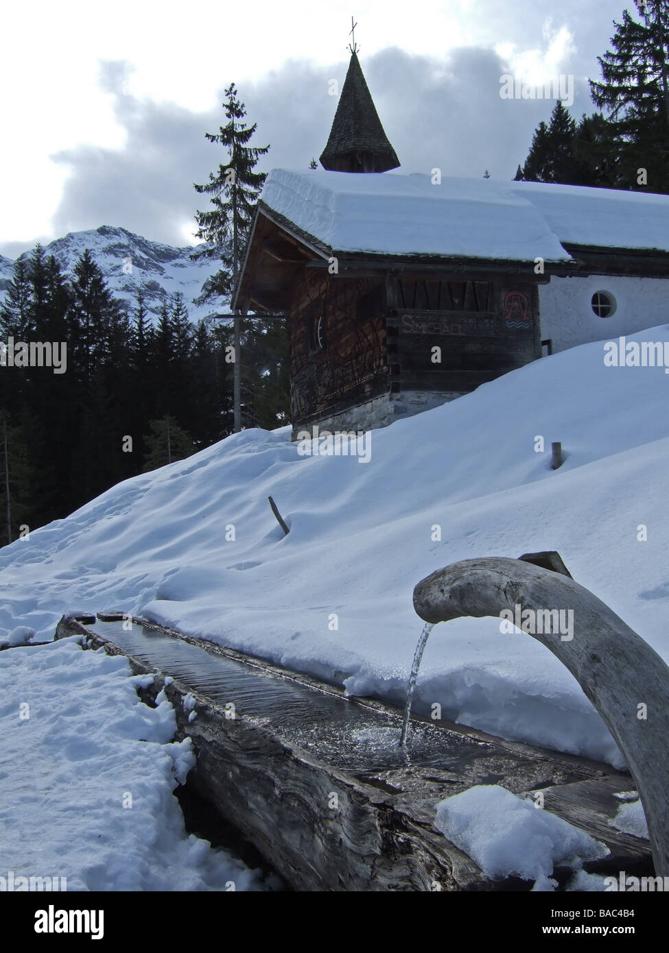 Kleine kapelle im schnee -Fotos und -Bildmaterial in hoher Auflösung – Alamy
