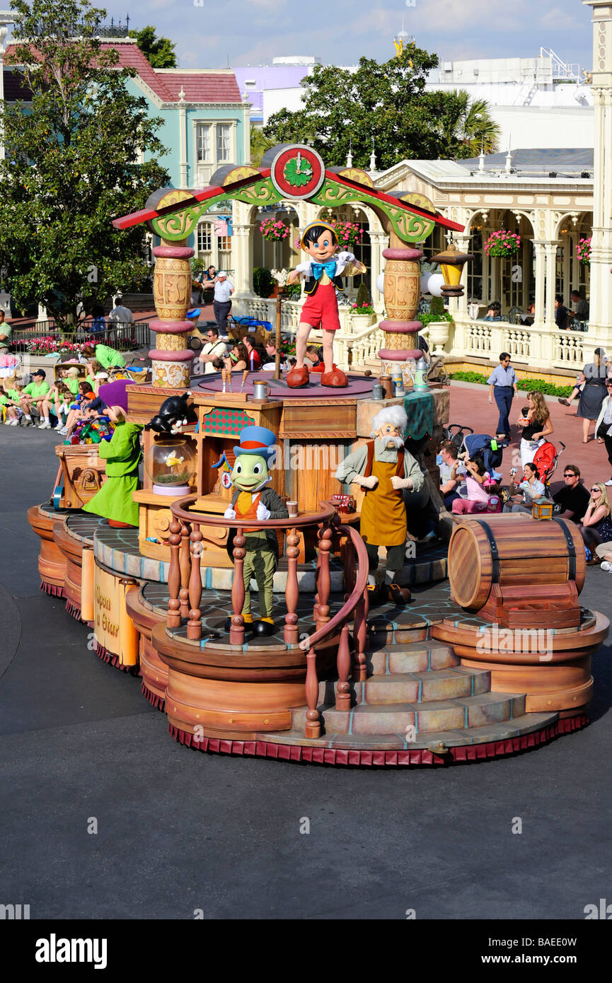 Pinocchio auf Float Parade im Walt Disney Magic Kingdom Theme Park ...