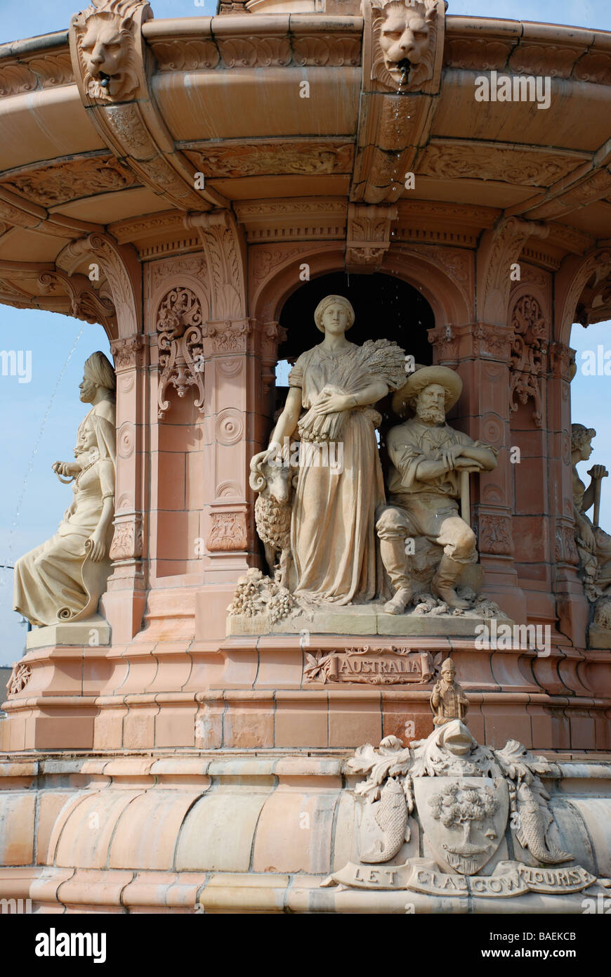 Detail der Glasgower Doulton Brunnen zeigt das Bild zur Darstellung von ...