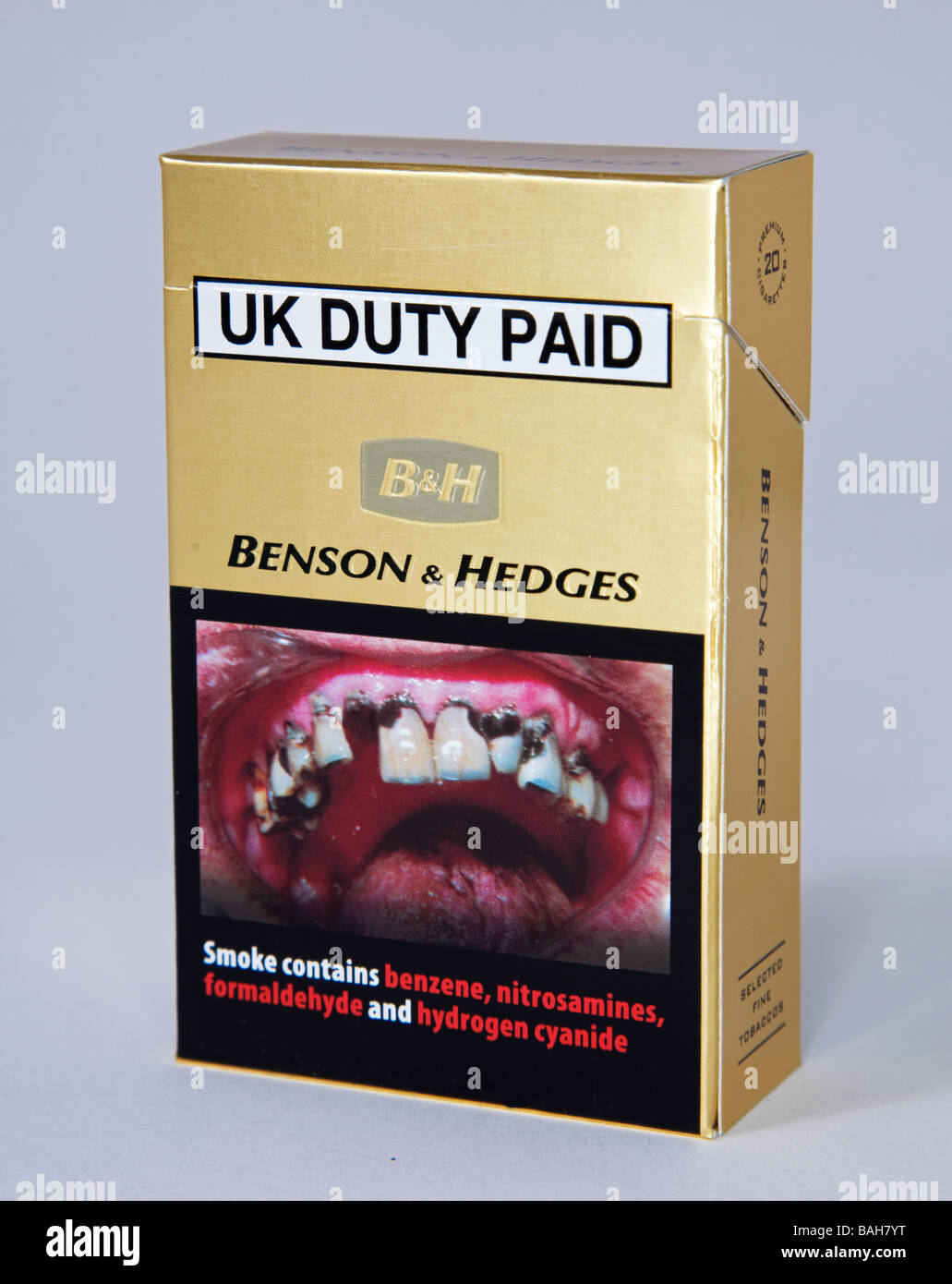 Cigarettes packet -Fotos und -Bildmaterial in hoher Auflösung – Alamy