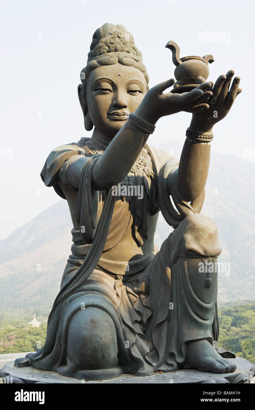 Po statue -Fotos und -Bildmaterial in hoher Auflösung – Alamy