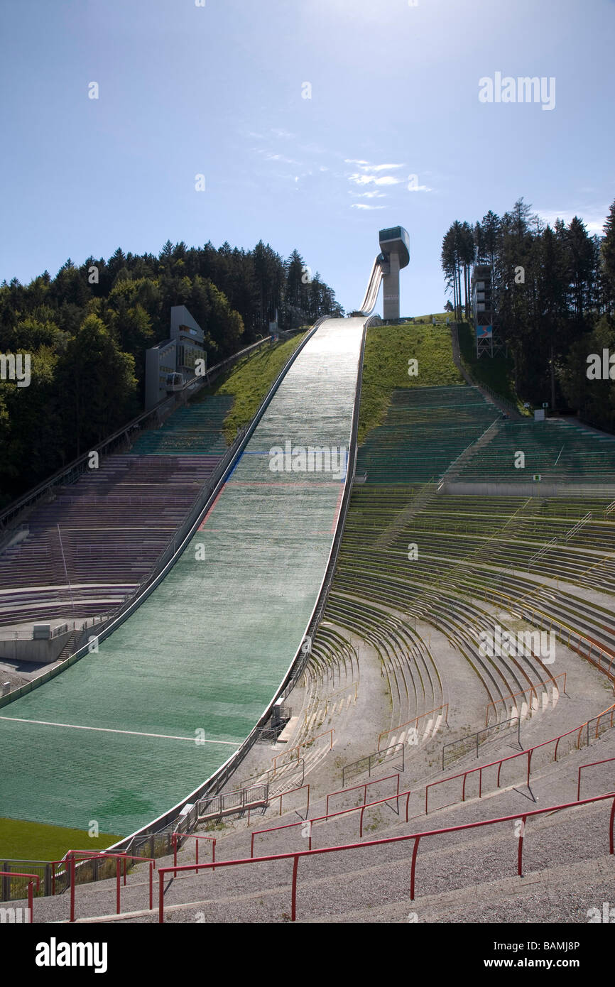 Bergisel ski jump zaha hadid Stockfotos und -bilder Kaufen - Alamy