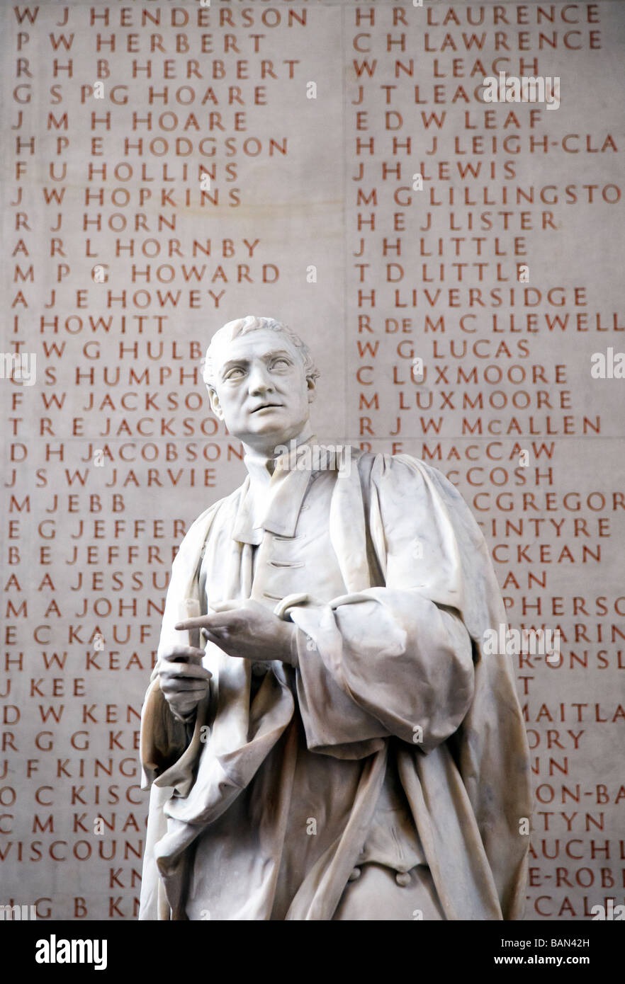 Isaac newton statue -Fotos und -Bildmaterial in hoher Auflösung – Alamy