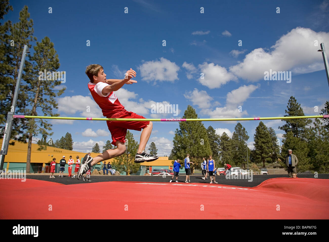High jump -Fotos und -Bildmaterial in hoher Auflösung – Alamy