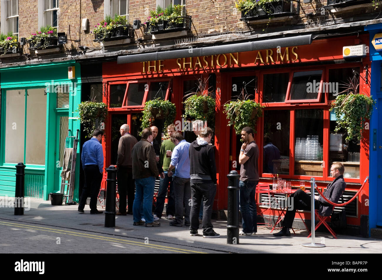 Ganton street -Fotos und -Bildmaterial in hoher Auflösung – Alamy