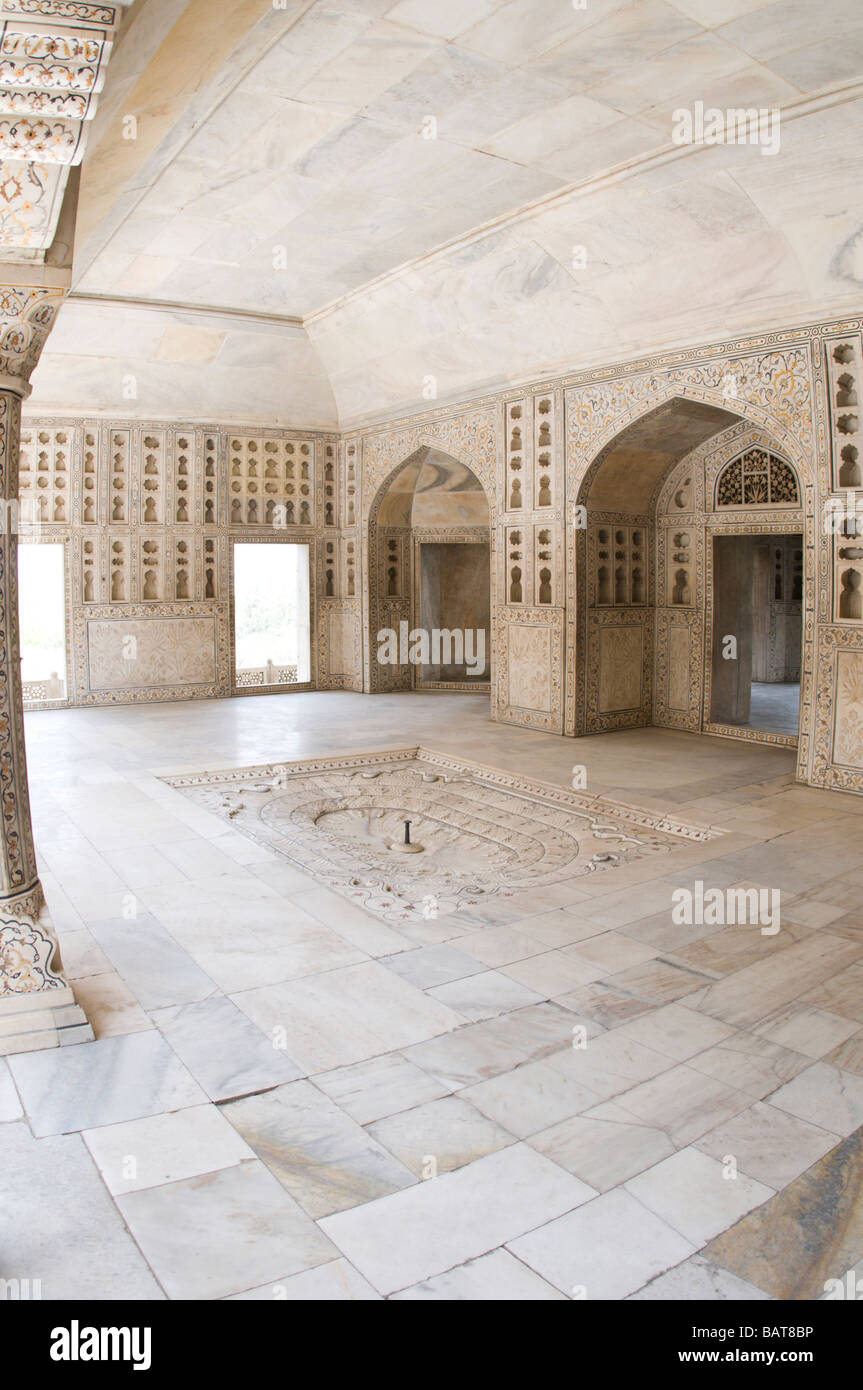 Taj mahal india interior -Fotos und -Bildmaterial in hoher Auflösung ...