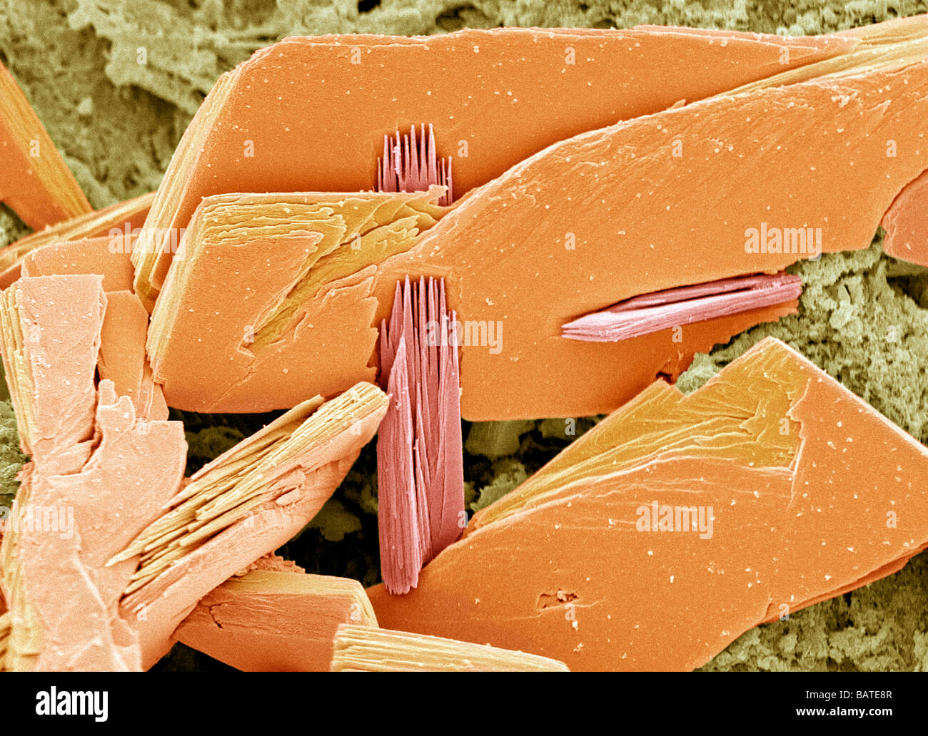 Microscopic chemical crystals -Fotos und -Bildmaterial in hoher ...