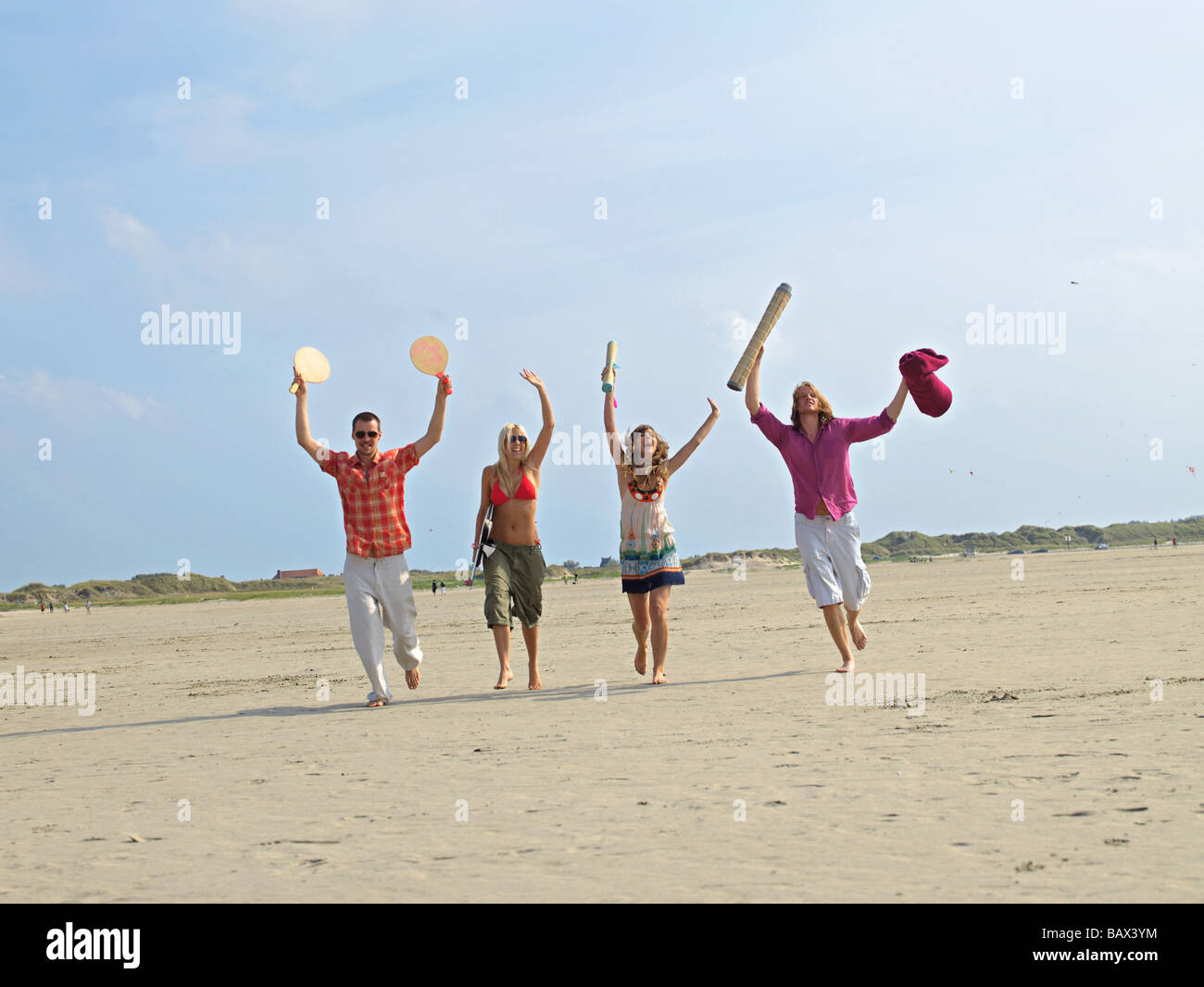 Menschen strand st peter ording -Fotos und -Bildmaterial in hoher ...
