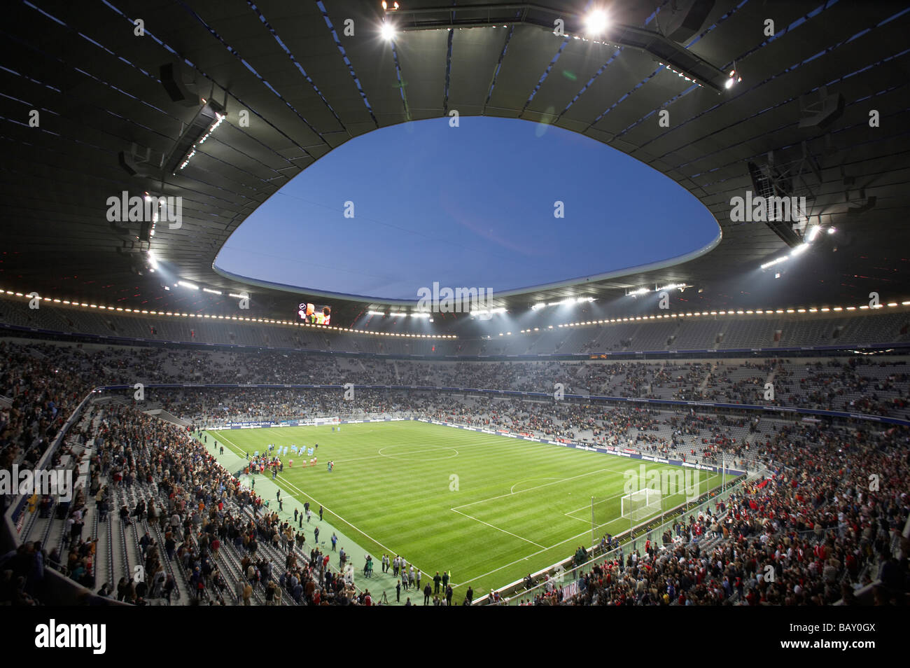 Innenansicht des das Fußballstadion Allianz Arena, München, Bayern ...