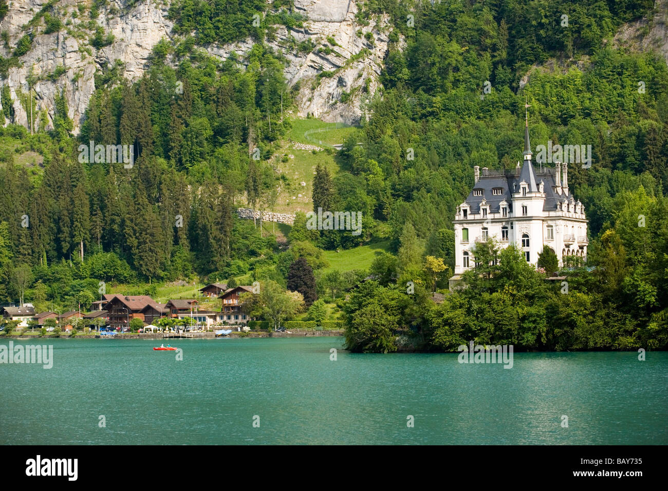 Blick über dem Brienzersee, Schloss Seeburg, Iseltwald, Berner Oberland ...