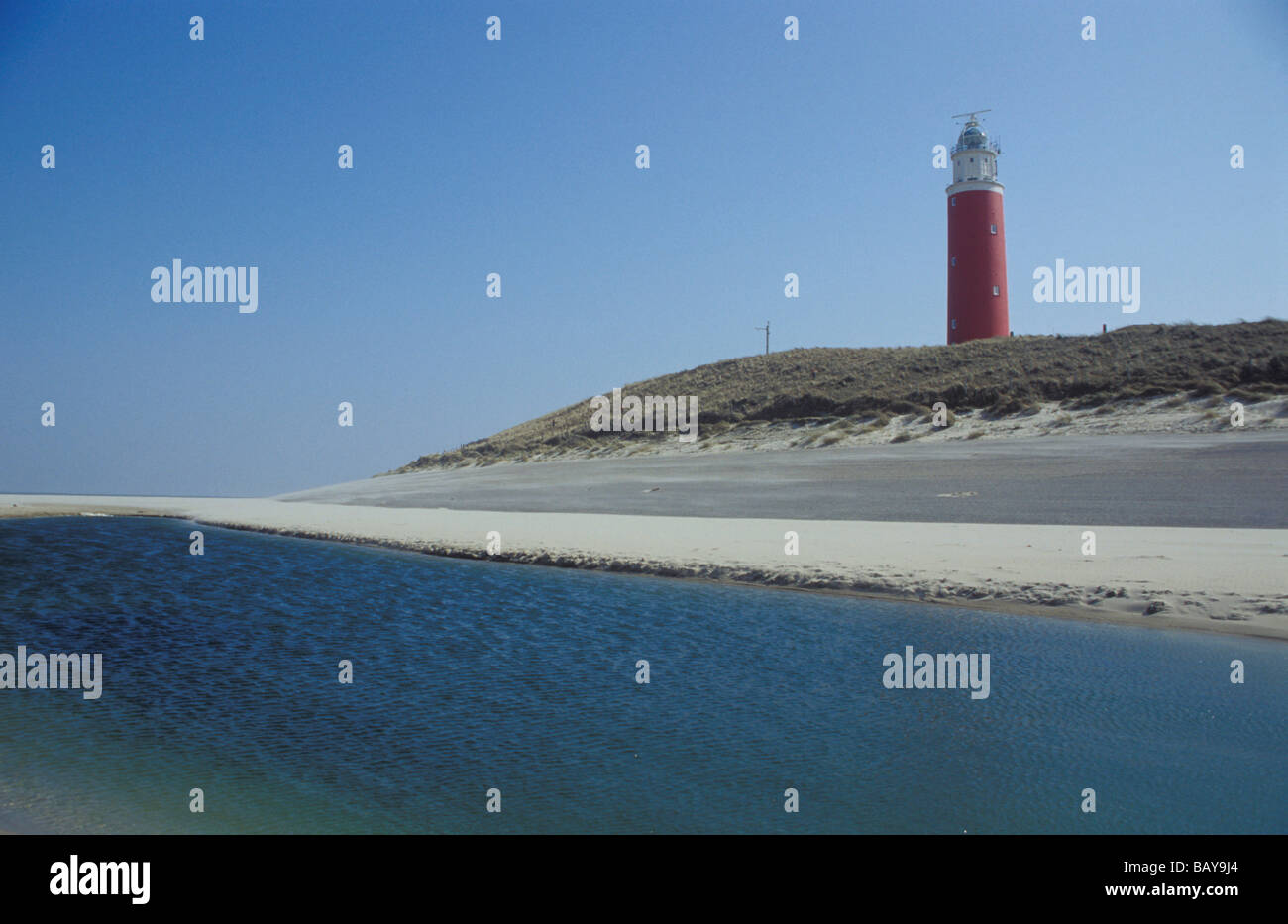 Verlassener Strand mit Leuchtturm, Insel Texel, Niederlande, Europa ...
