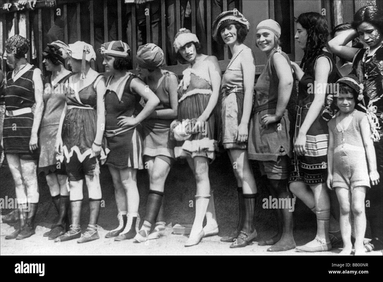 Bathing beauty contest -Fotos und -Bildmaterial in hoher Auflösung – Alamy