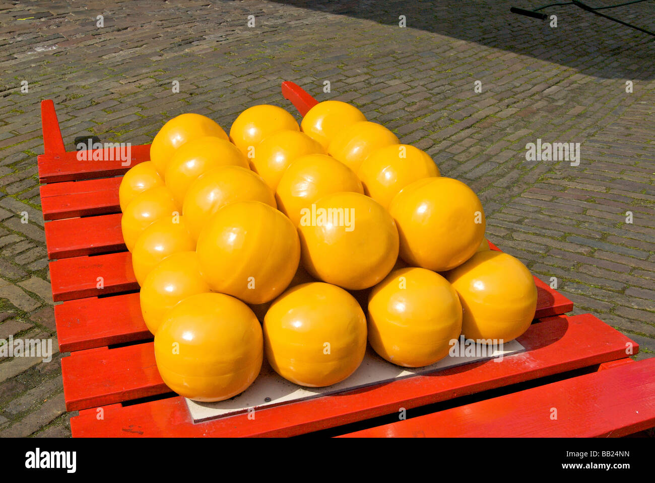 Netherlands holland europe edam cheese -Fotos und -Bildmaterial in ...