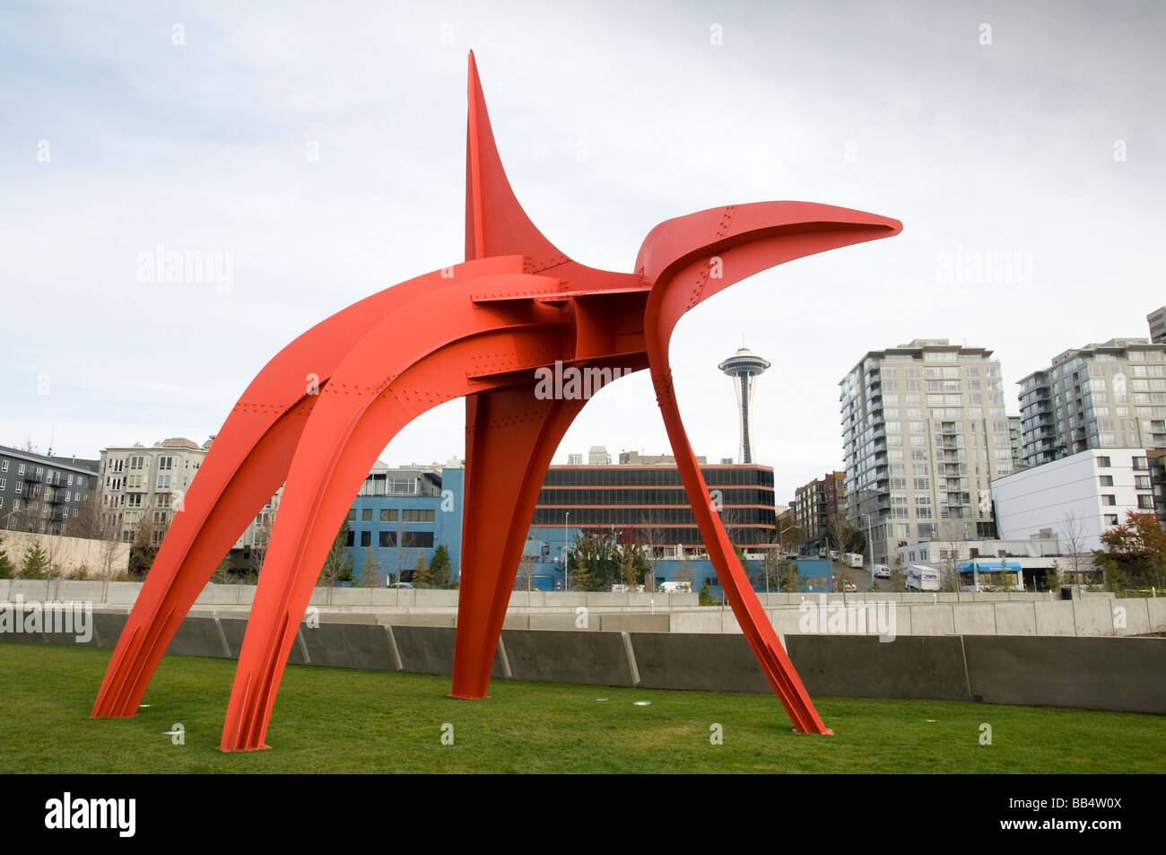 Adler von Alexander Calder in das Seattle Art Museum Olympic Sculpture ...