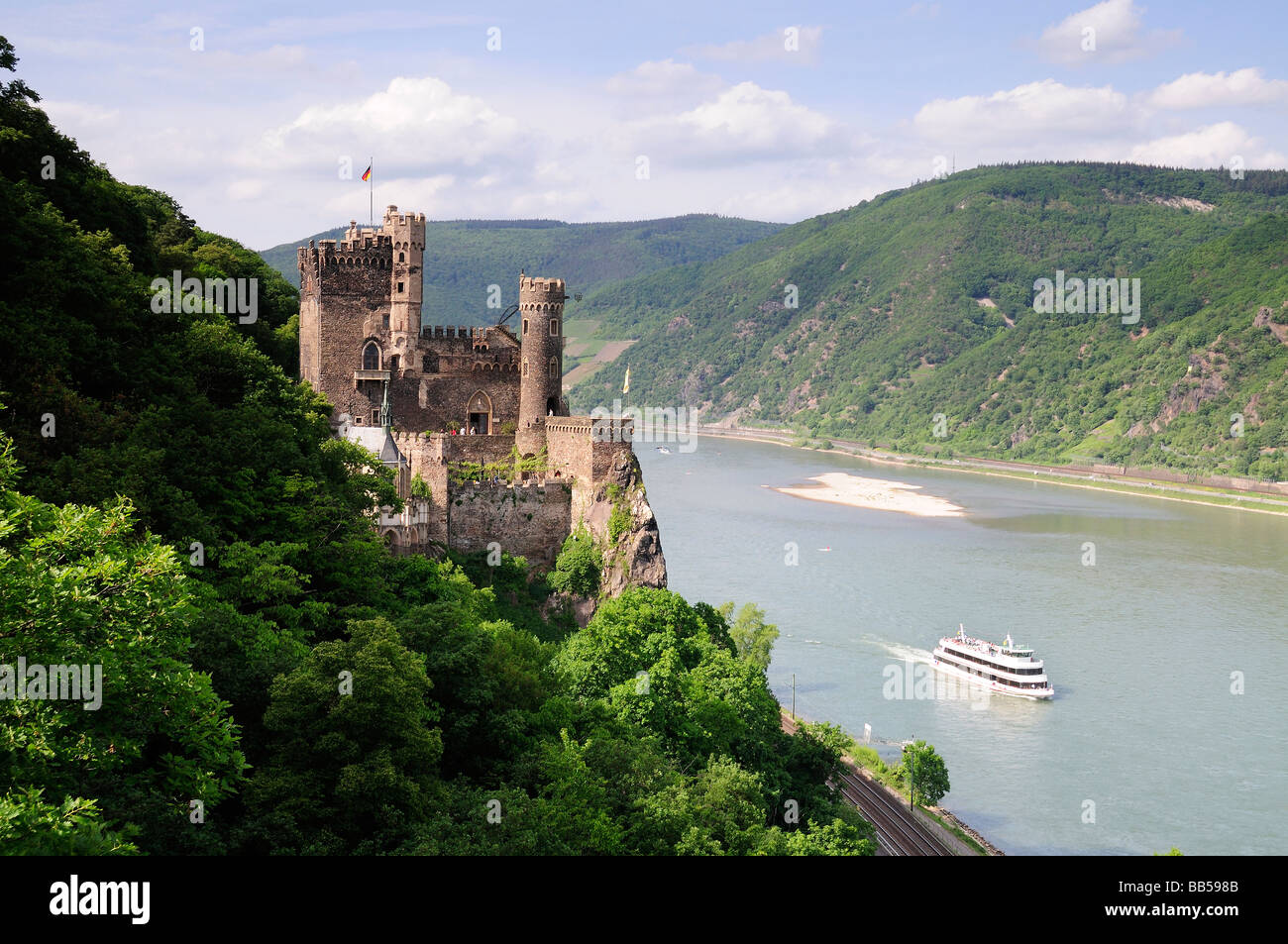 Rheinstein castle -Fotos und -Bildmaterial in hoher Auflösung – Alamy