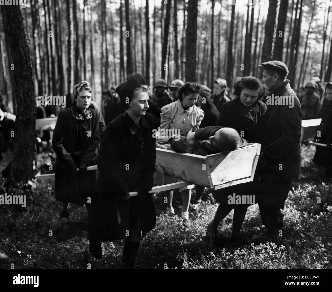 Concentration corpses -Fotos und -Bildmaterial in hoher Auflösung – Alamy