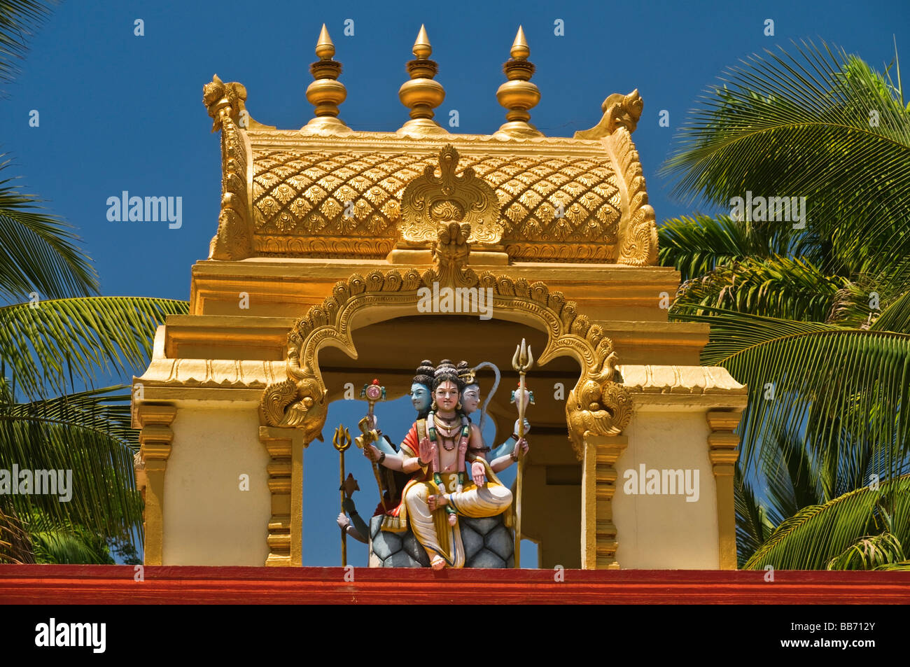 Ashram temple -Fotos und -Bildmaterial in hoher Auflösung – Alamy