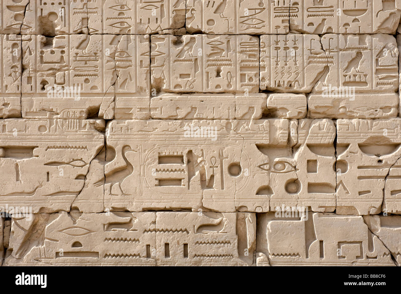 Nahaufnahme von hieroglyphen -Fotos und -Bildmaterial in hoher ...