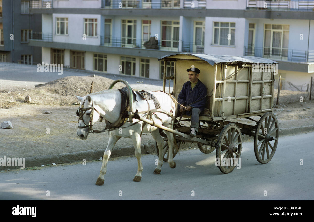 Pferd und wagen -Fotos und -Bildmaterial in hoher Auflösung – Alamy