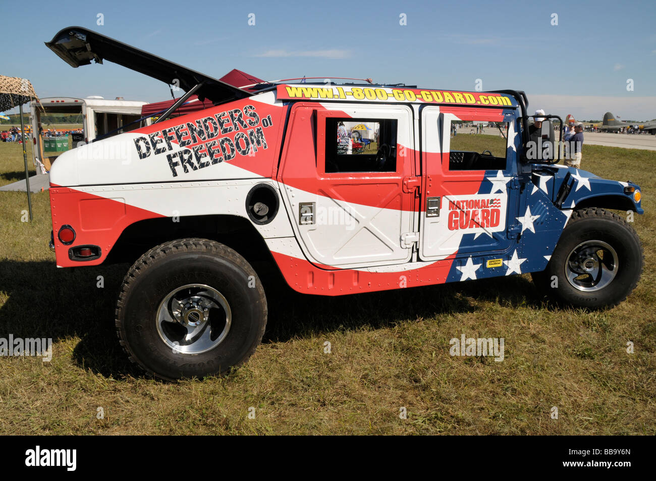 Humvee truck -Fotos und -Bildmaterial in hoher Auflösung – Alamy