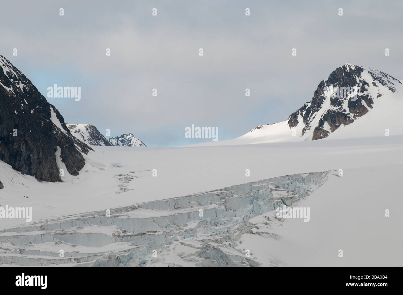 Raudfjord gletscher -Fotos und -Bildmaterial in hoher Auflösung – Alamy