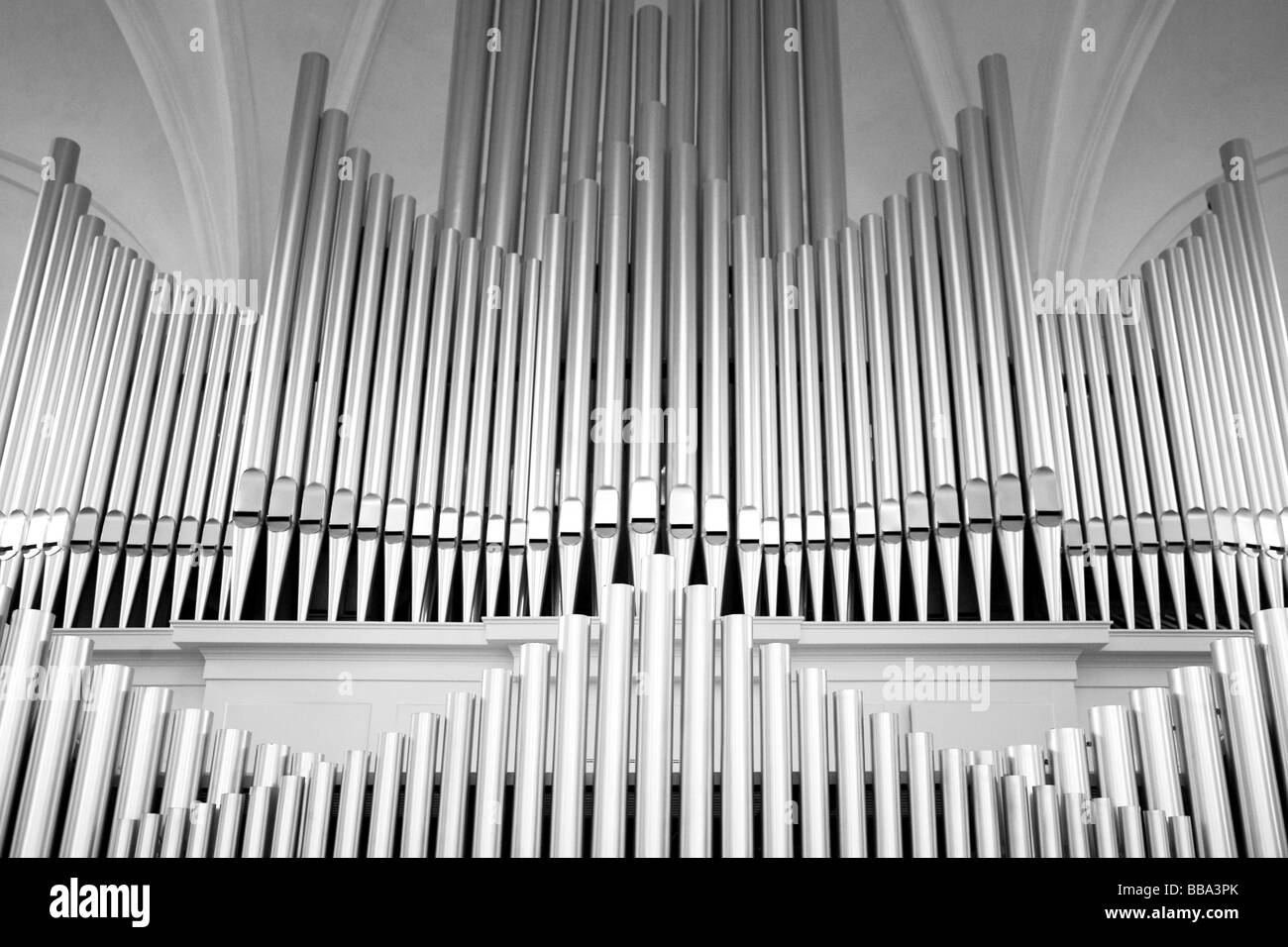 Orgel pfeife Schwarzweiß-Stockfotos und -bilder - Alamy