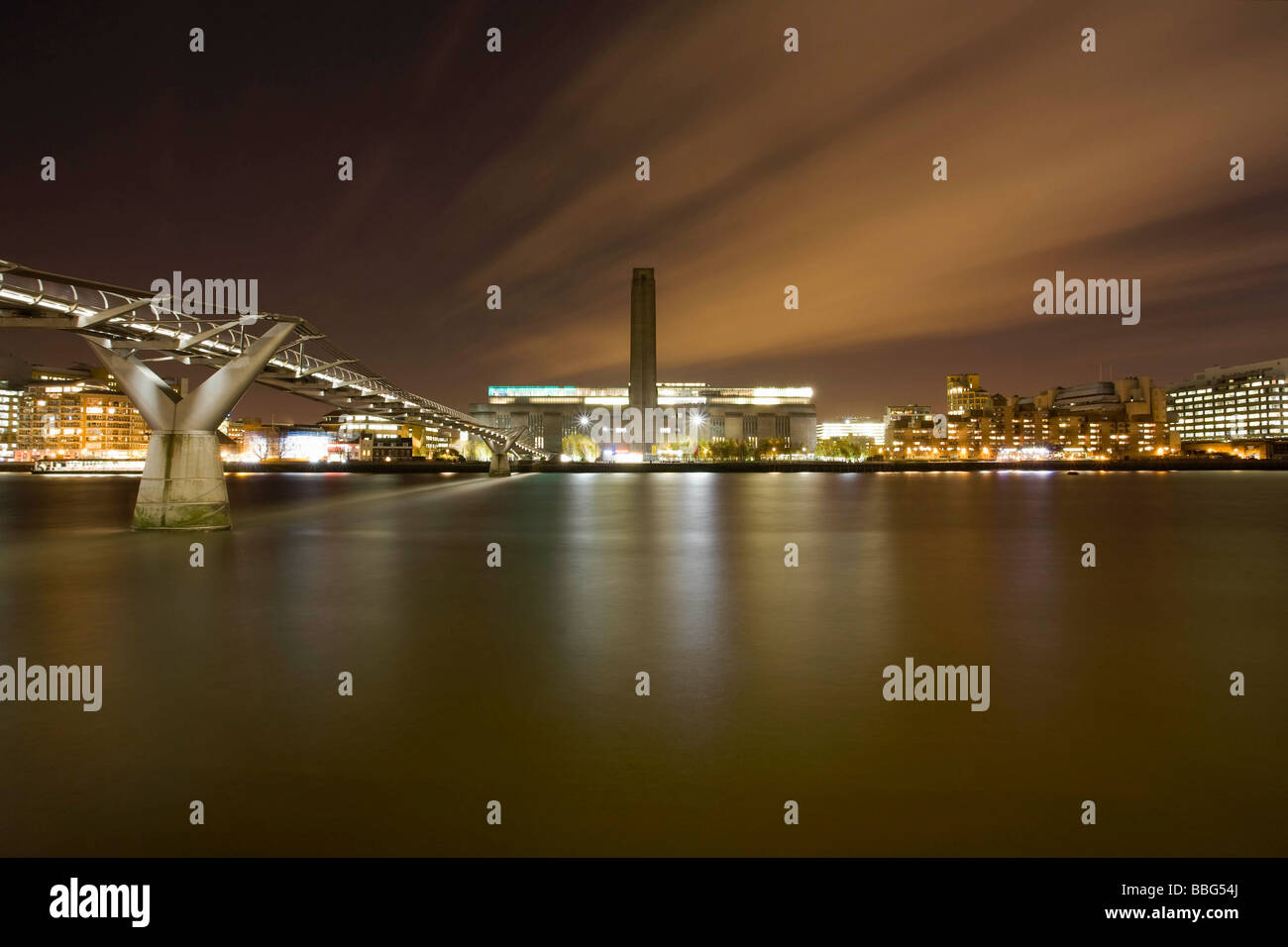 Tate modern tower -Fotos und -Bildmaterial in hoher Auflösung – Alamy