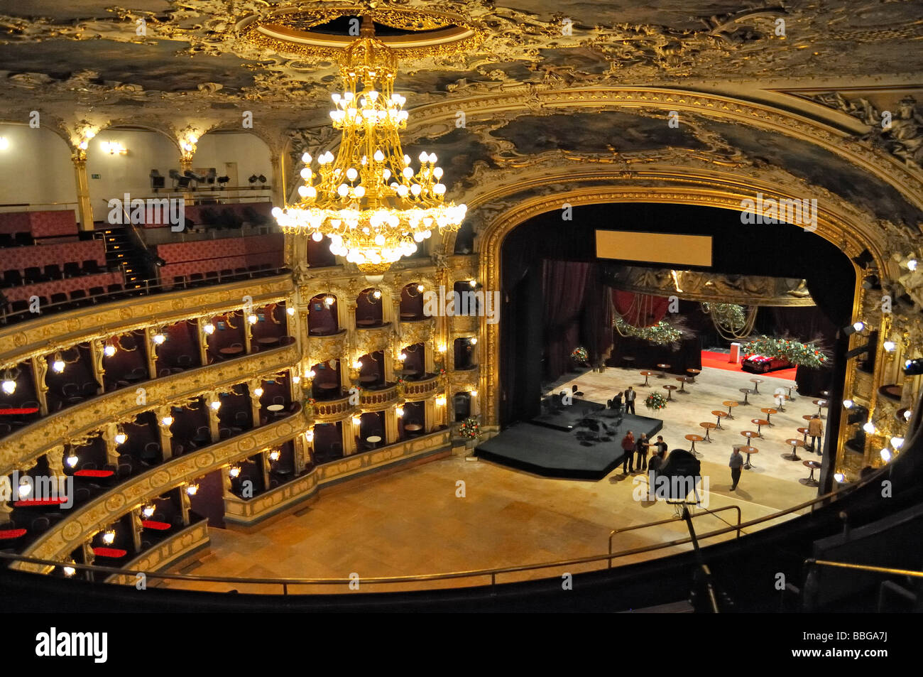 Interior prague state opera -Fotos und -Bildmaterial in hoher Auflösung ...