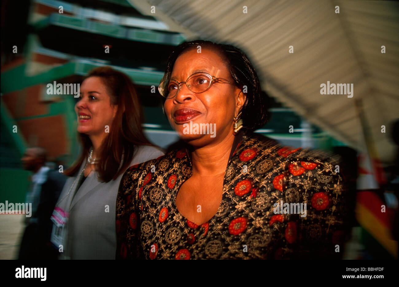 Die frau von nelson mandela -Fotos und -Bildmaterial in hoher Auflösung ...