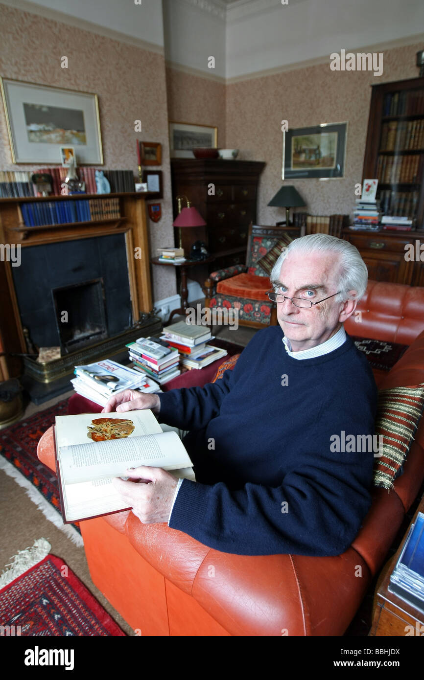 Hugh pennington -Fotos und -Bildmaterial in hoher Auflösung – Alamy