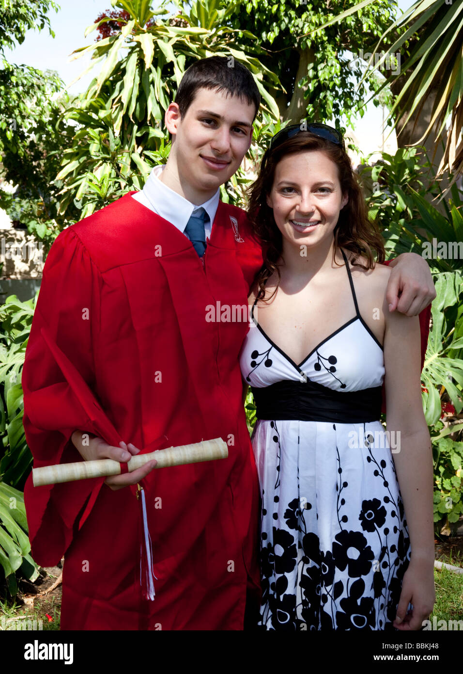 junge Absolventen und Mädchen, Cairo American College (CAC) High-School ...