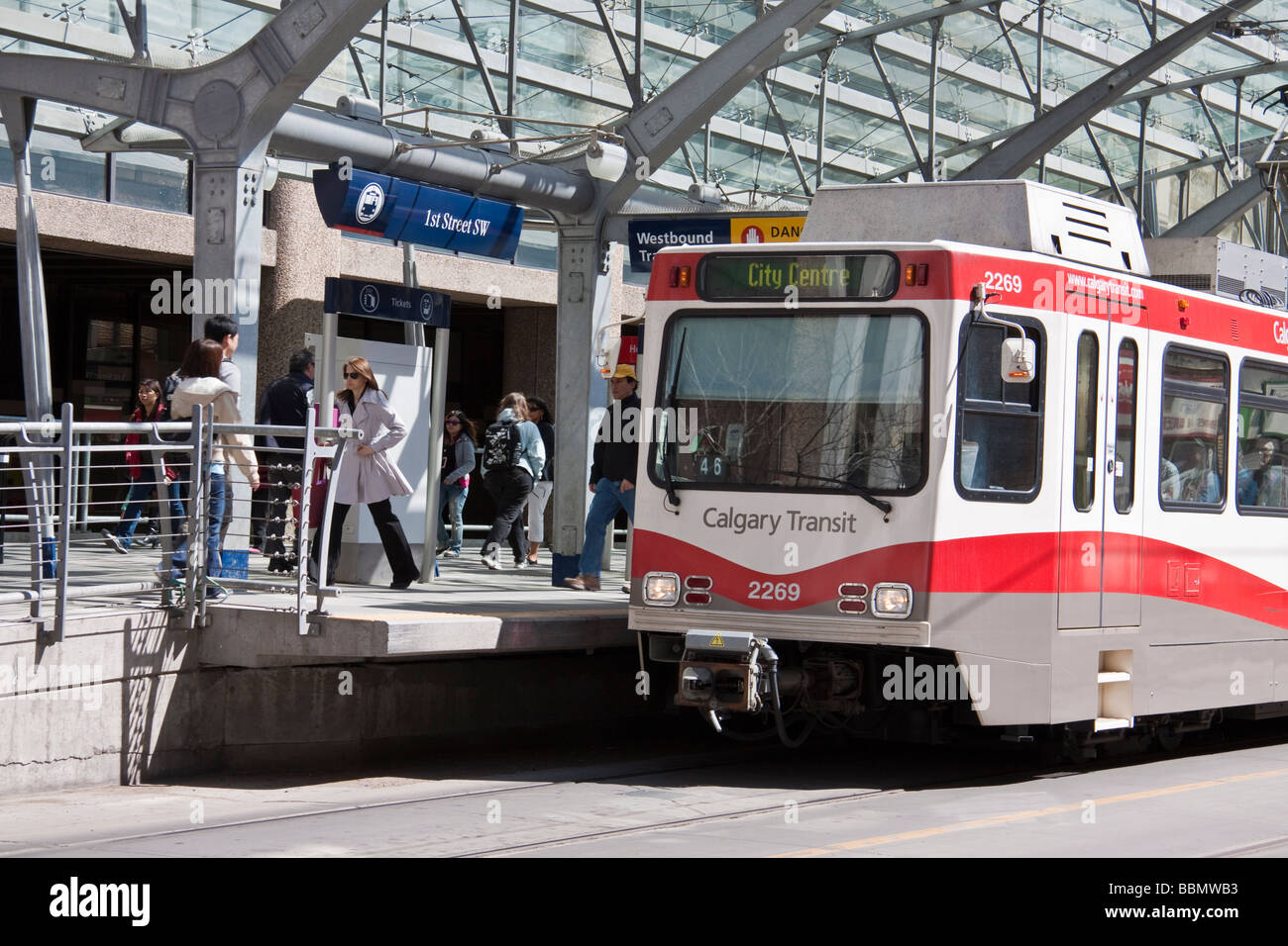 Transitsystem stadtbahn -Fotos und -Bildmaterial in hoher Auflösung – Alamy