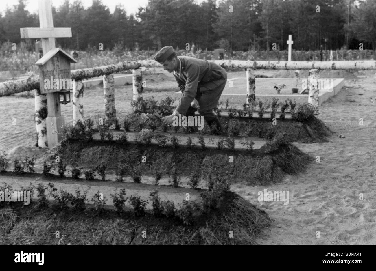 Dead german soldier wwii -Fotos und -Bildmaterial in hoher Auflösung ...
