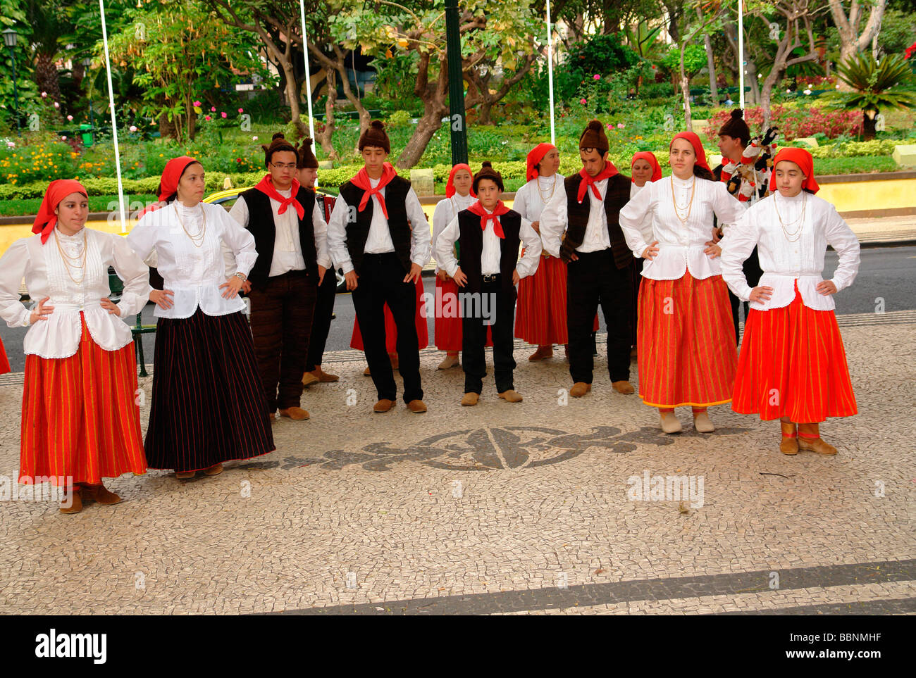 Traditional folklore dancing funchal madeira -Fotos und -Bildmaterial ...