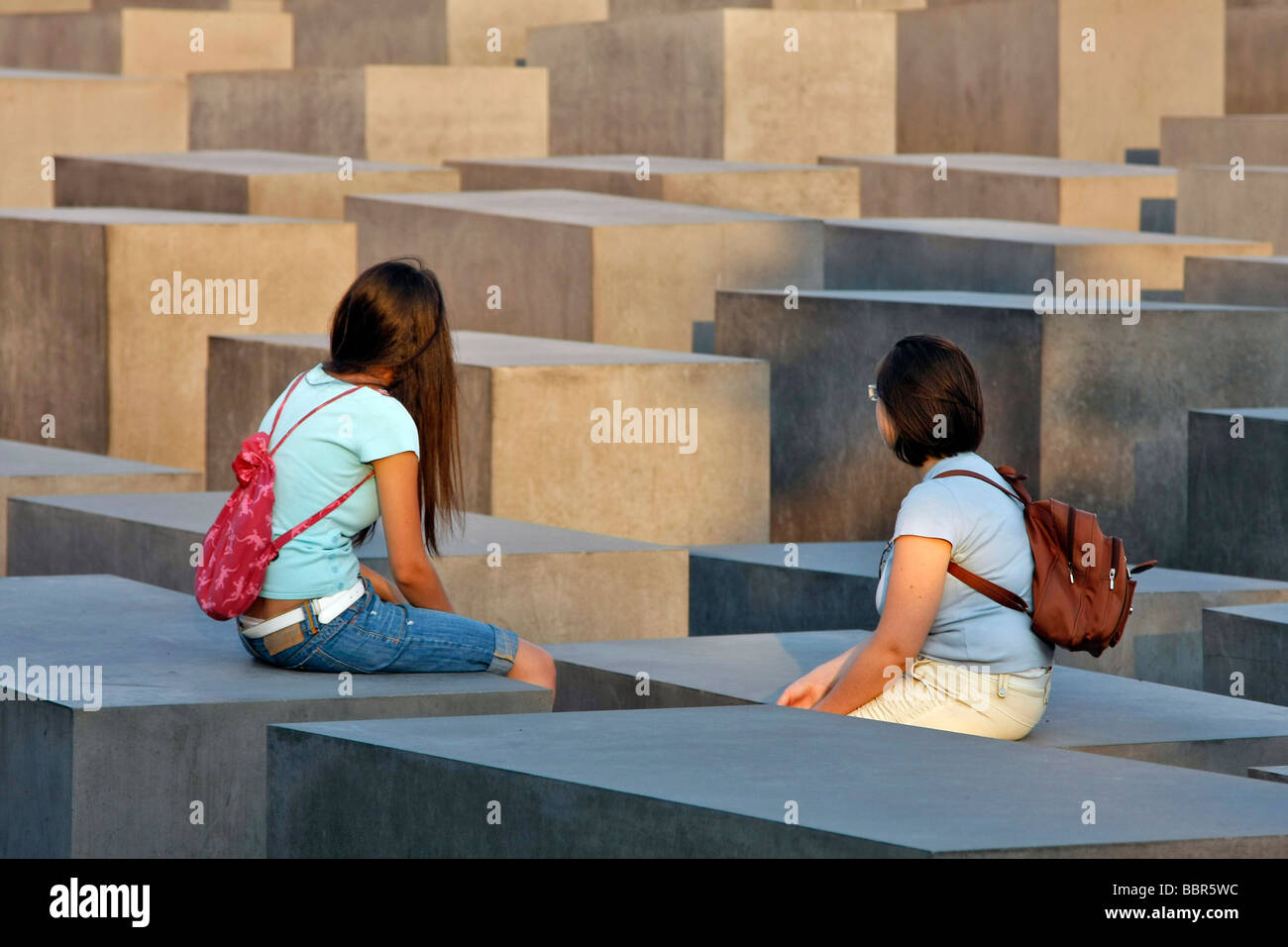 Holocaust Mahnmal Von Peter Eisenmann Ein Feld Von 2 Stockfotos und ...