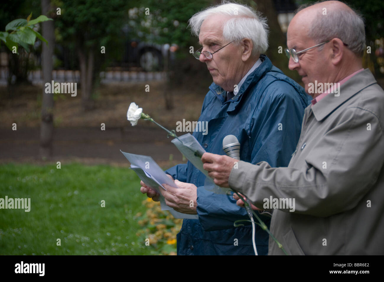 Norman Kember befasst sich mit der internationalen ...