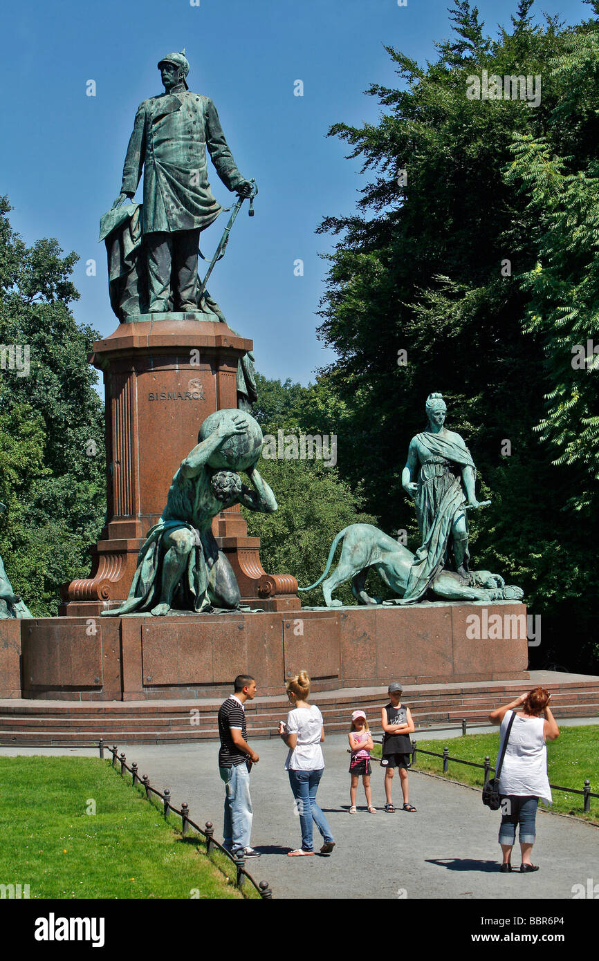 STATUE DES OTTO VON BISMARCK VON REINHOLD BEGAS, TIERGARTEN, BERLIN ...