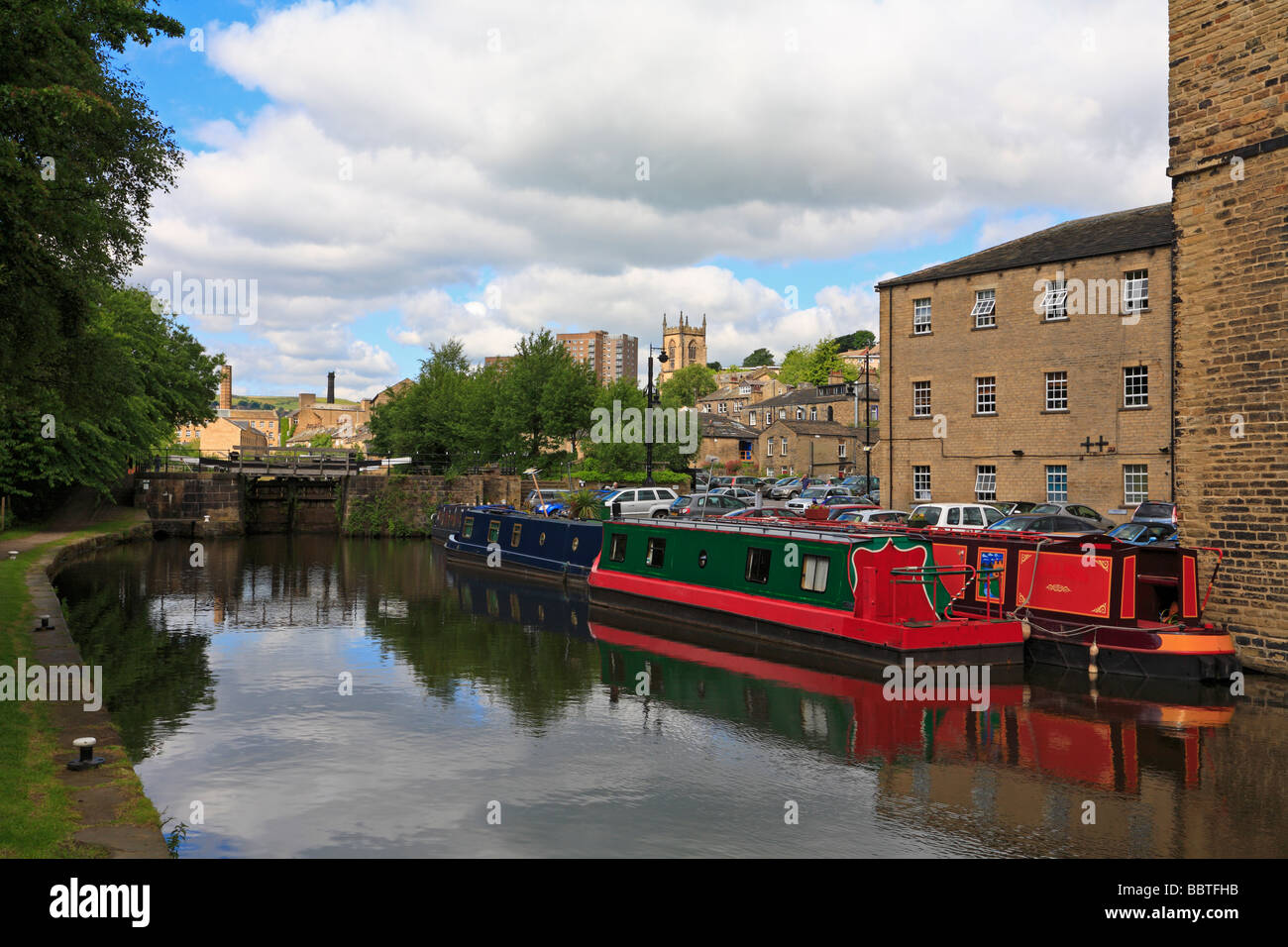 Rochdale Canal, Sowerby Bridge, Calderdale, West Yorkshire, England, UK ...